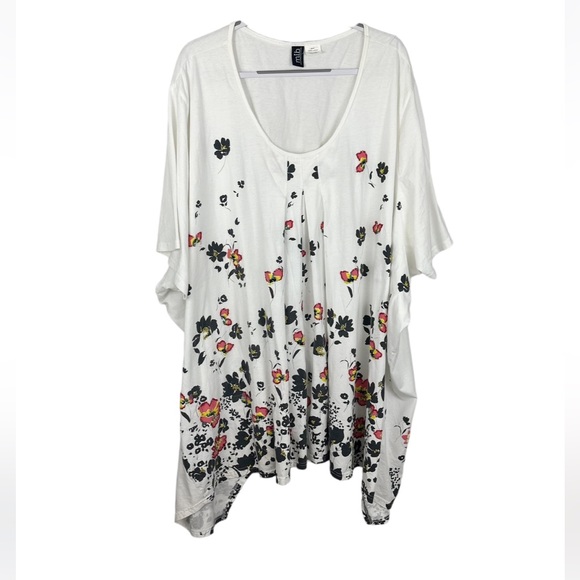M.I.B | Tops | Mib Making It Big Plus Size Floral Embellished Tunic Top ...